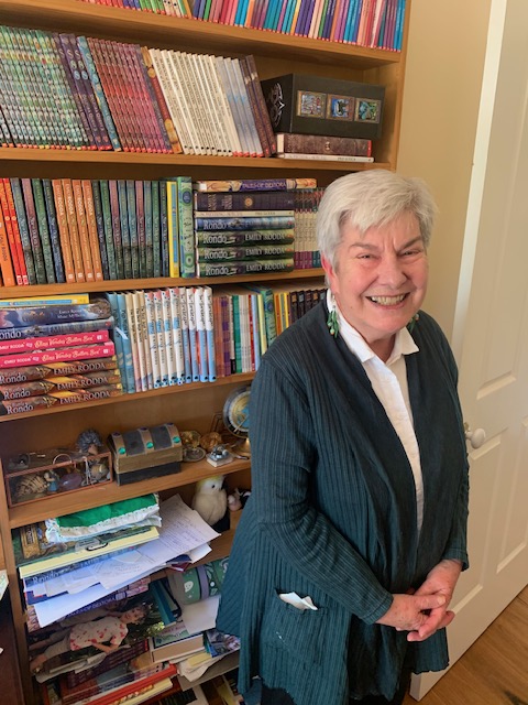 Out of the Box – the Art and Life of Emily Rodda – Letters from Robin ...